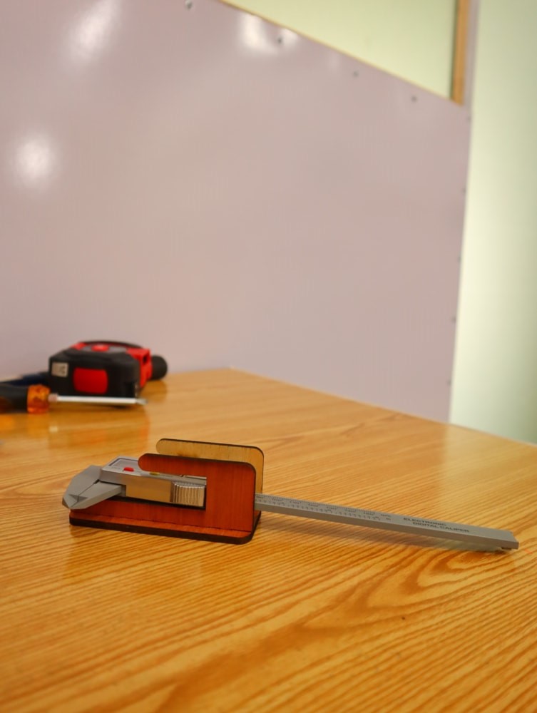 Laser Cut Digital Vernier Caliper Wall Mount Holder 4mm DXF File Free ...