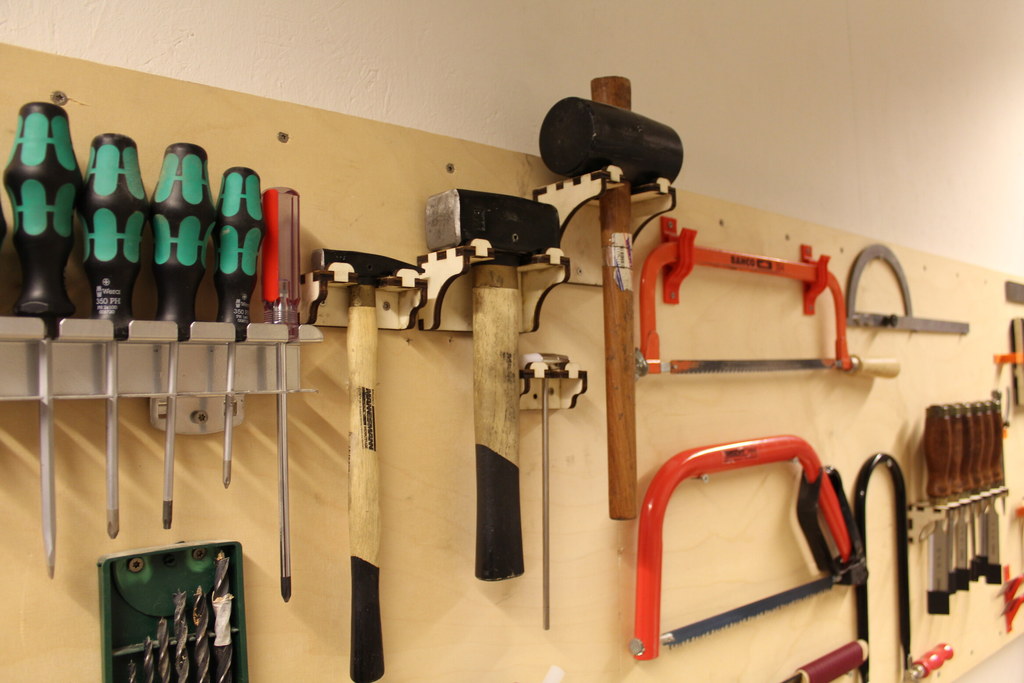Laser Cut Hammer Hanger Wall Mount DXF File Free Download - 3axis.co