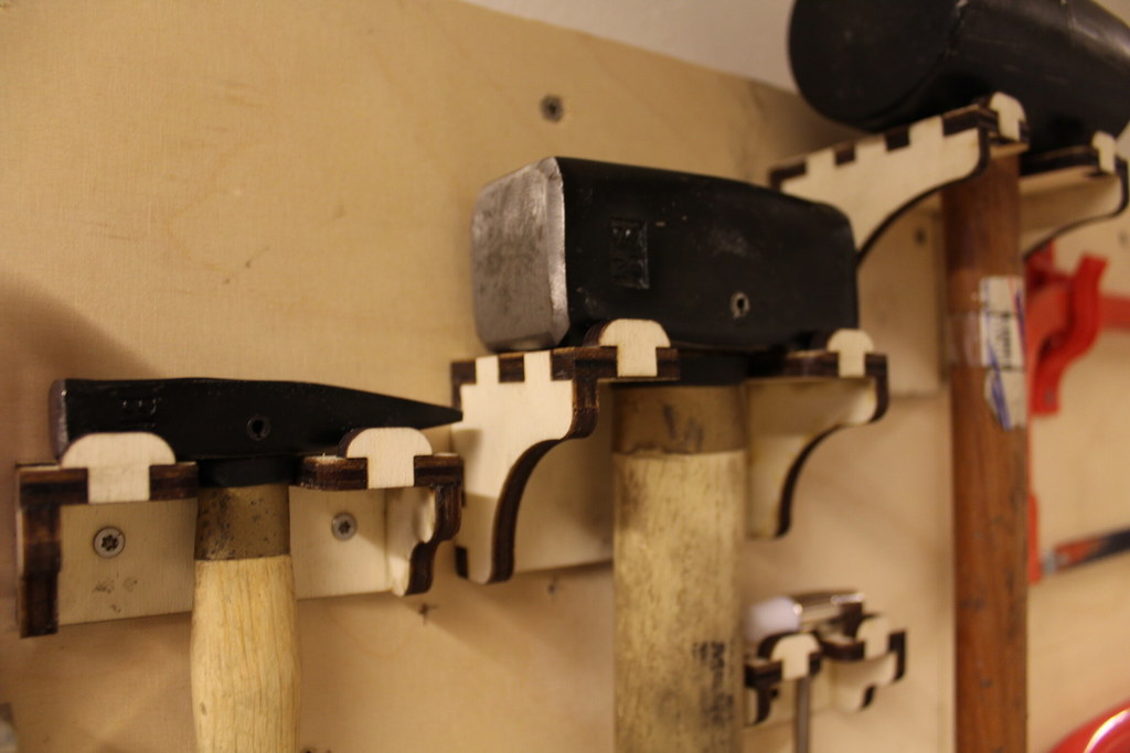 Laser Cut Hammer Hanger Wall Mount DXF File Free Download - 3axis.co