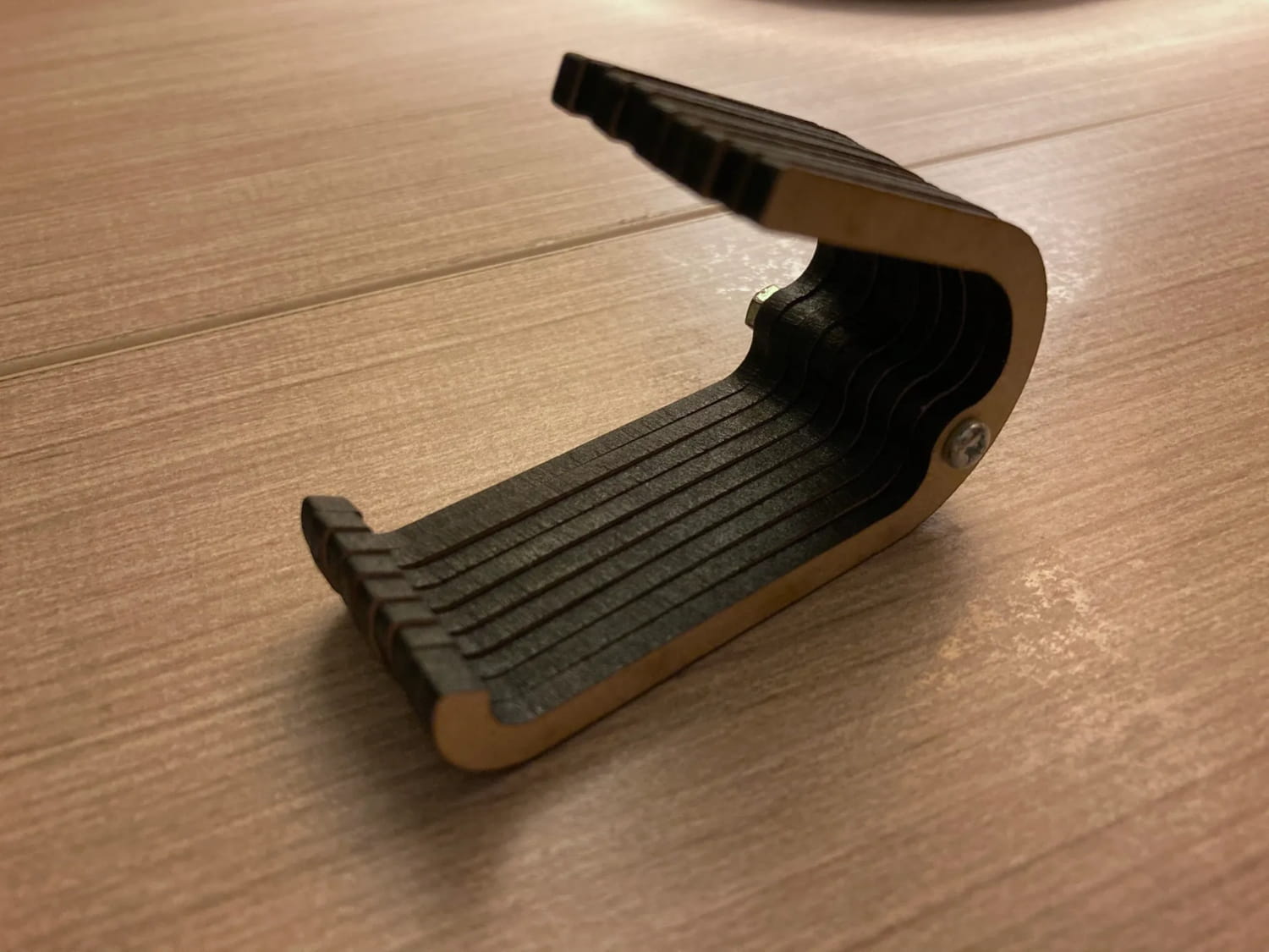 Laser Cut Wood Tablet iPad Stand DXF File Free Download - 3axis.co