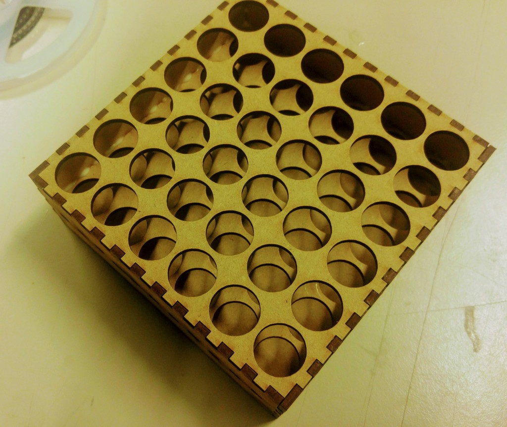 Laser Cut 18650 Battery Storage Box 3mm SVG File Free Download - 3axis.co