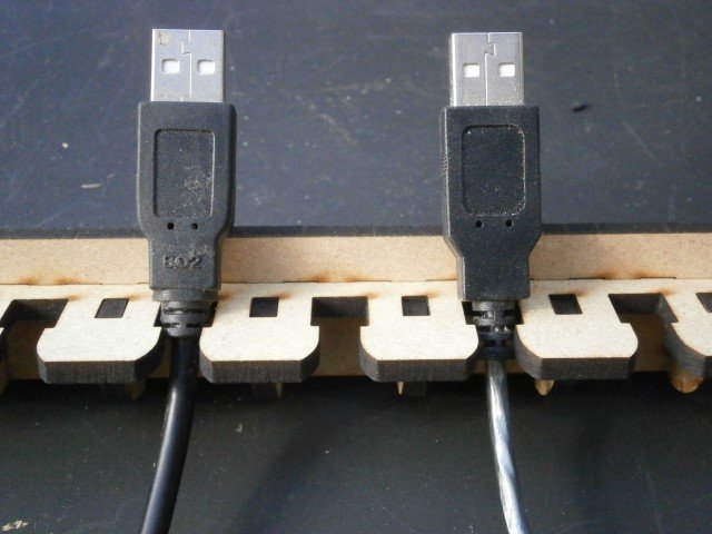 Laser Cut USB Cable Hanger DXF File Free Download - 3axis.co